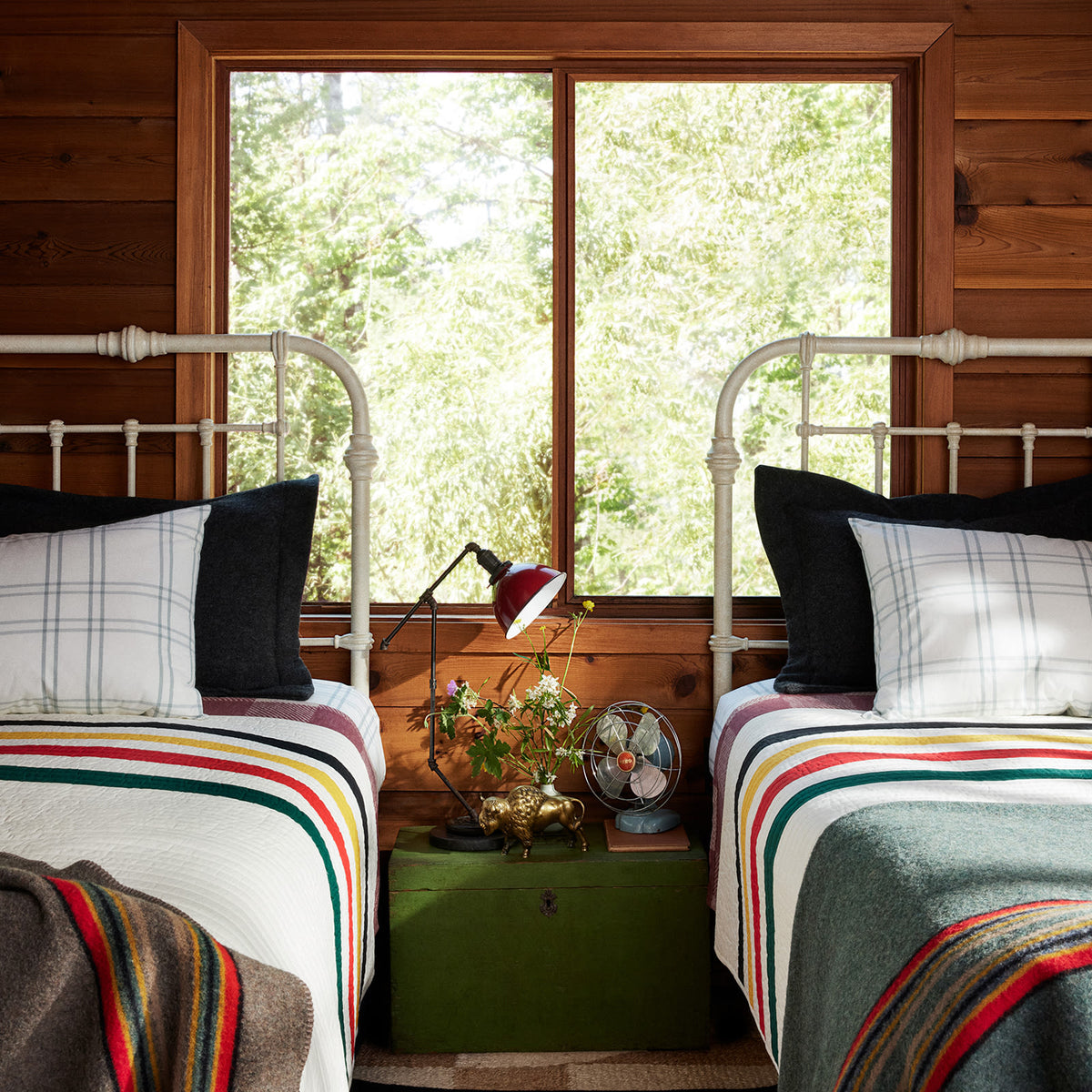 Pendleton Bedding & Accents | Blue Mountain Brands USA – Blue Mountain ...